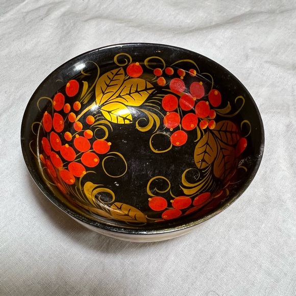 Accents | Vtg Russian Trinket Bowl Dish Wooden Painted Black Red ...